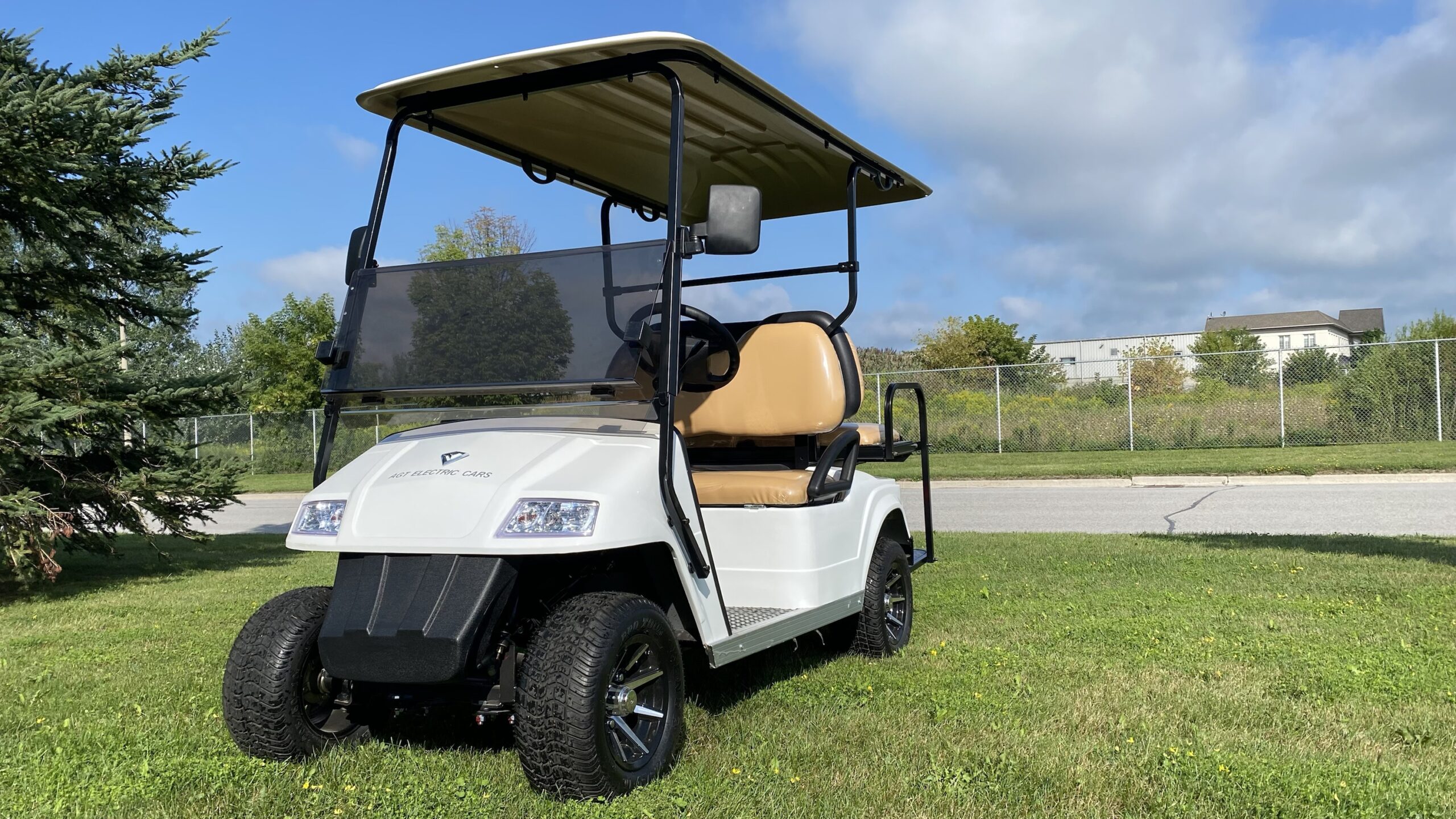 2022 AGT HOBBIT 2+2 ELECTRIC ⋆ Stanmore Carts